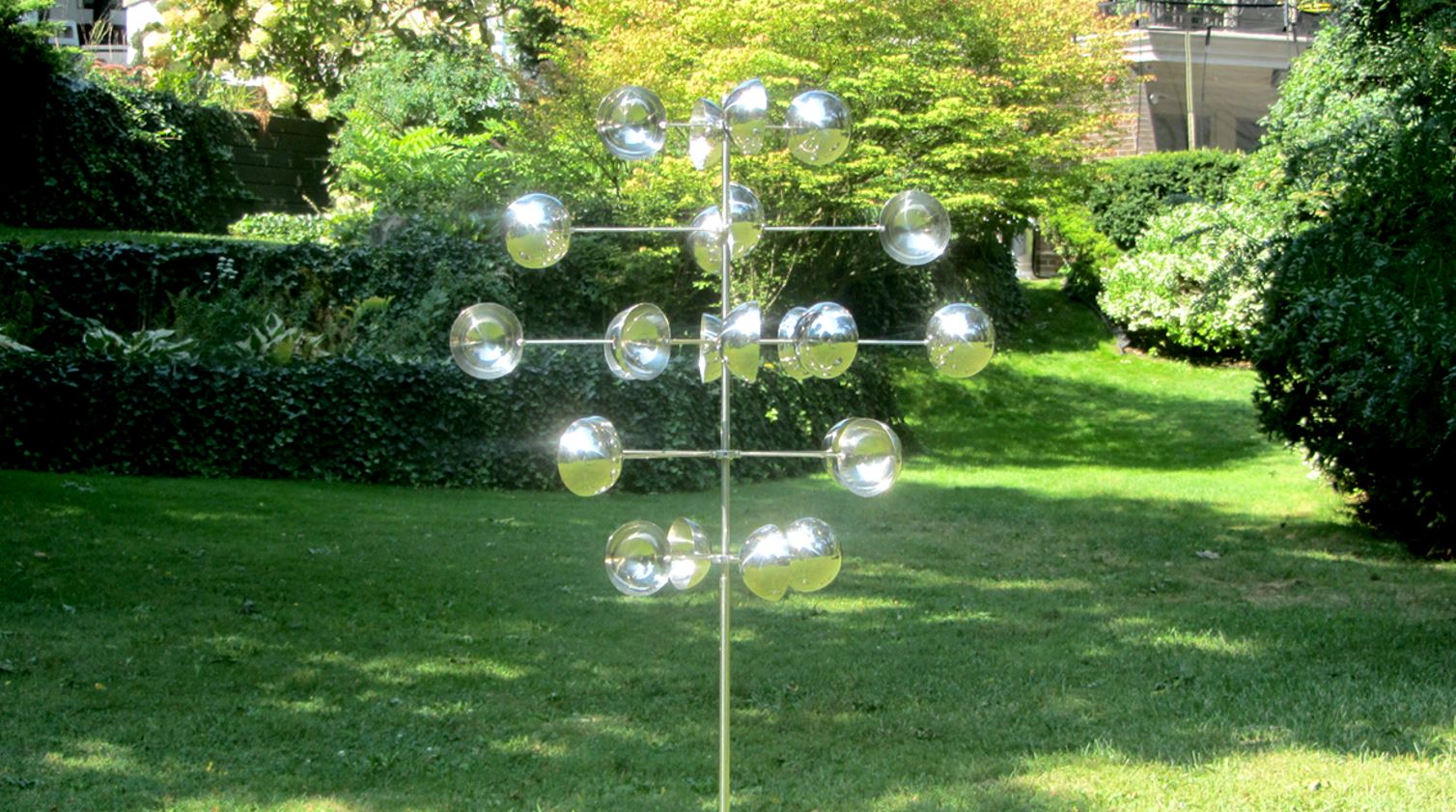 Learn about Kinetic Wind Sculptures by Il Vento Sculptures - SheSpeaks.ca